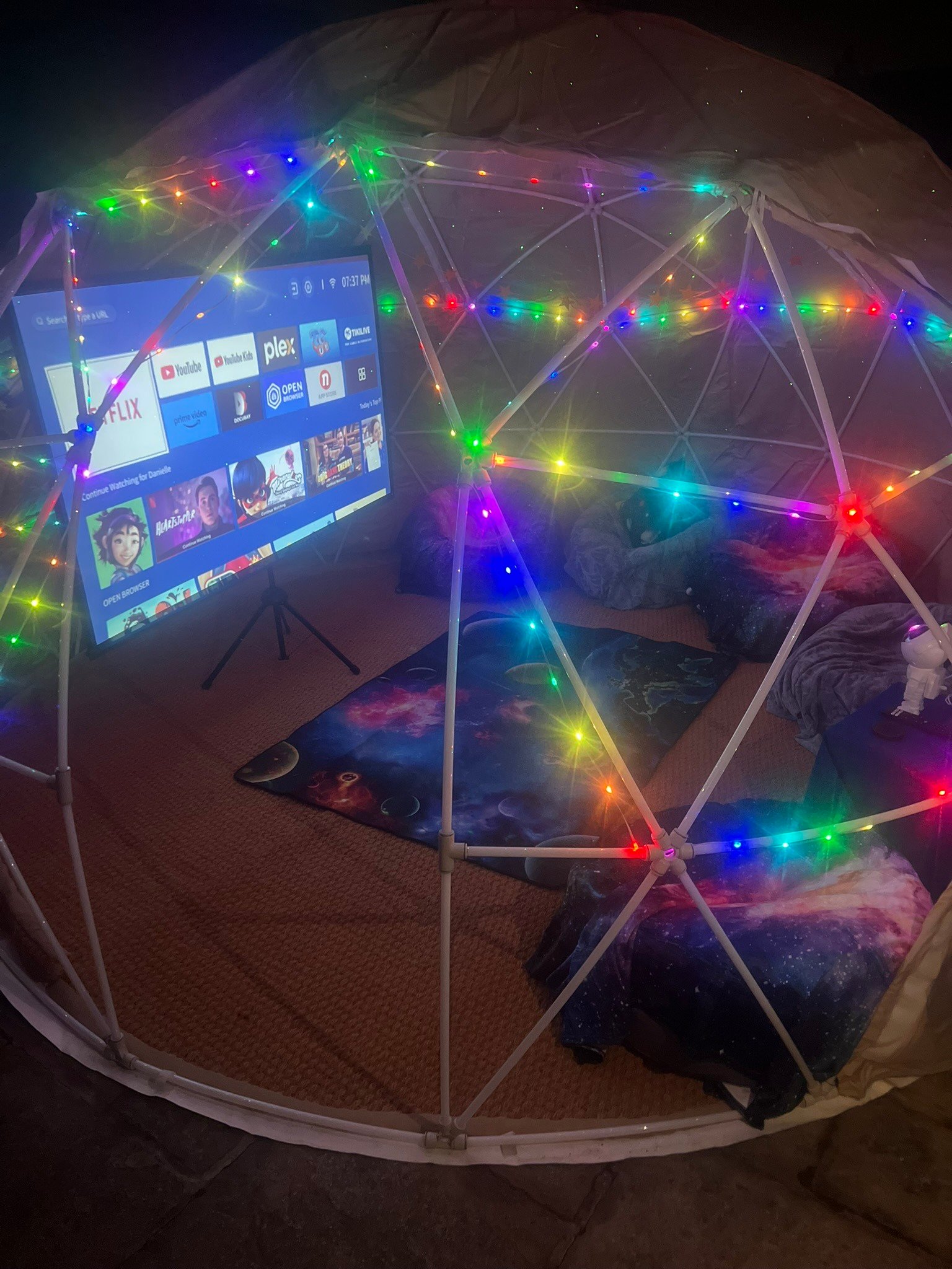 Celebration Domes - Creative Celebration Pod